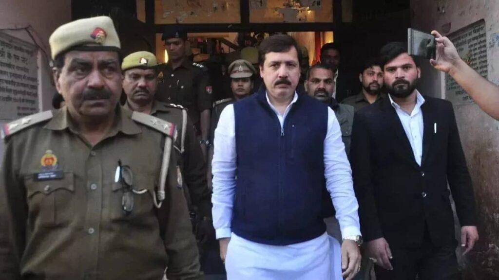 Lucknow Police Registers FIR Against Former MP Dhananjay Singh, Others ...